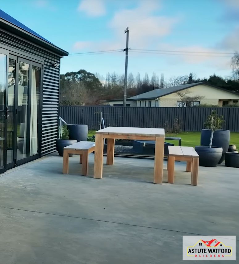 Astute Watford Builders | #1 Trusted Building Contractor